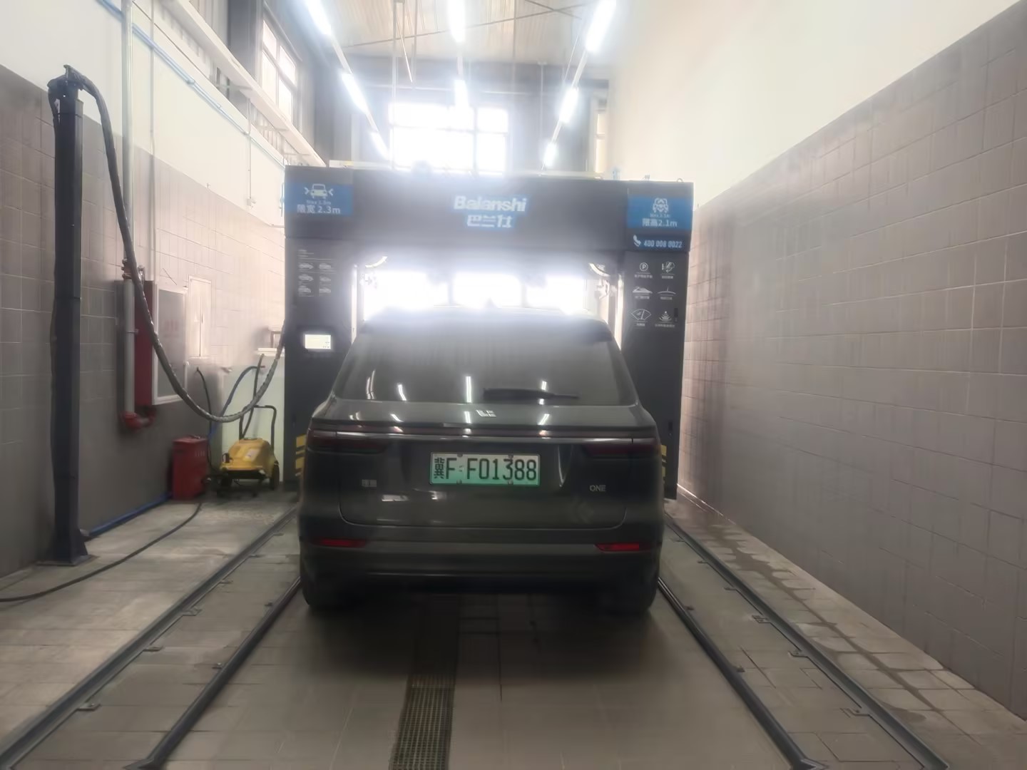 M-LM530 Gate Car Wash Machine for Li Auto Car Dealerships - Mattias Car ...