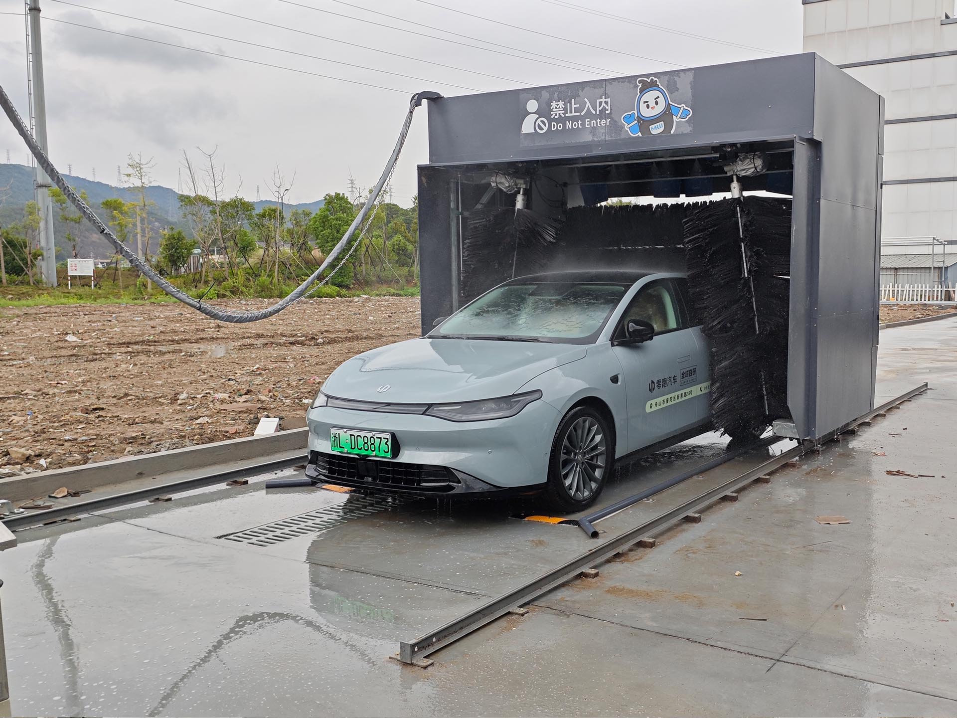 New Builted Two Rollover Car Wash Station In BYD 4S store - Car Wash ...