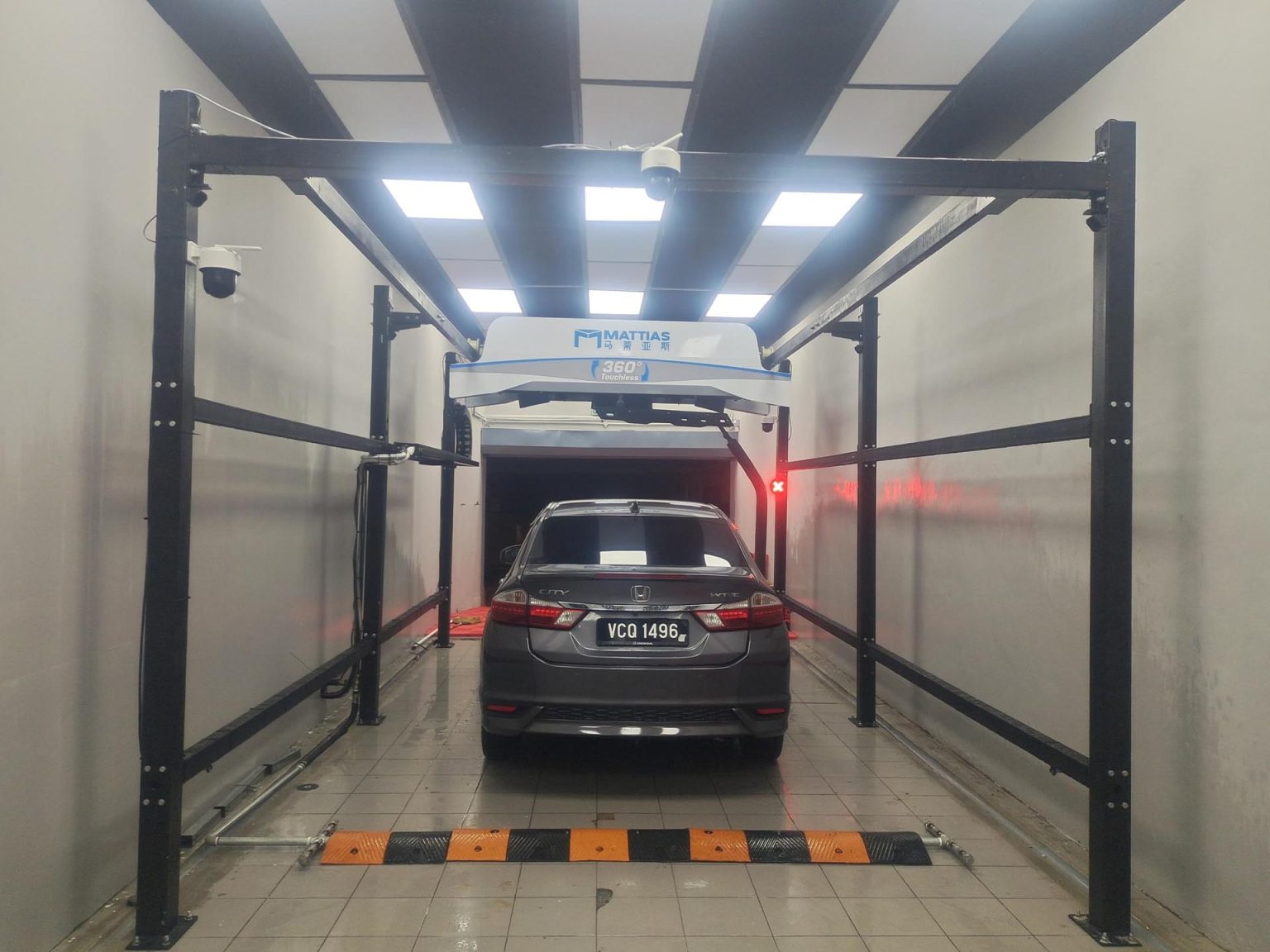 Installation of IoT Touchless Car Wash in Professional Car Detailing ...